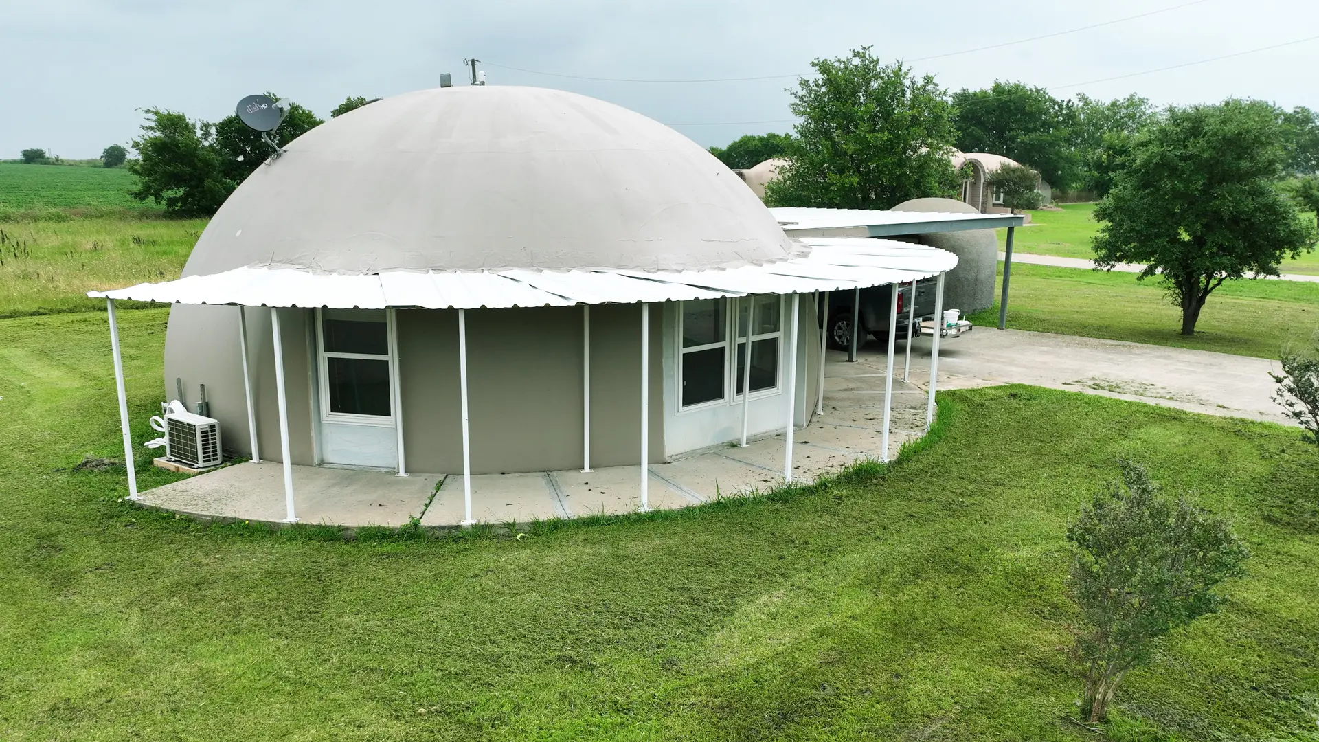 Italy Texas Dome In Italy, Texas, We Don't Villa. We Dome.